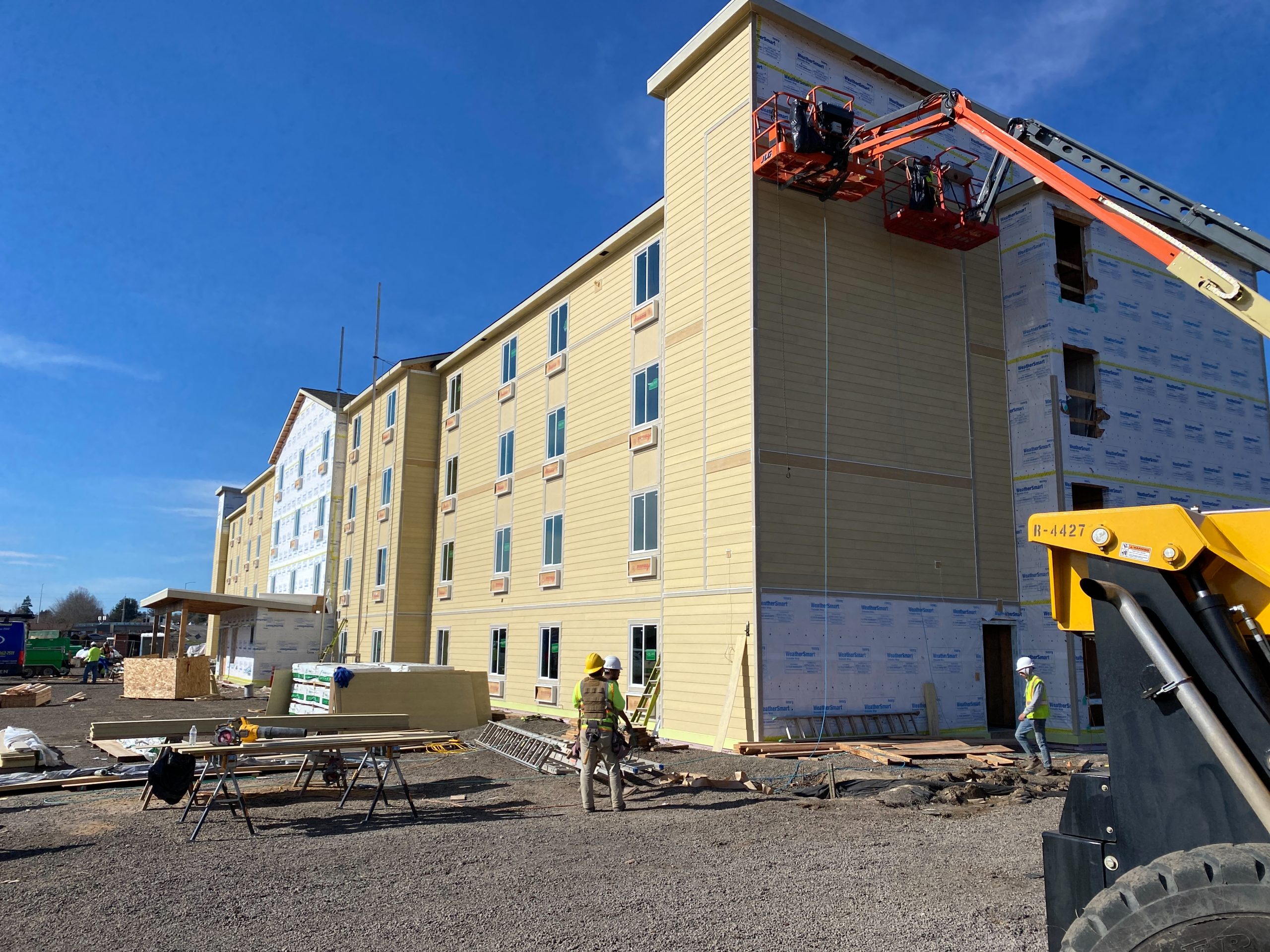 Robertson & Olson - Woodspring Suites